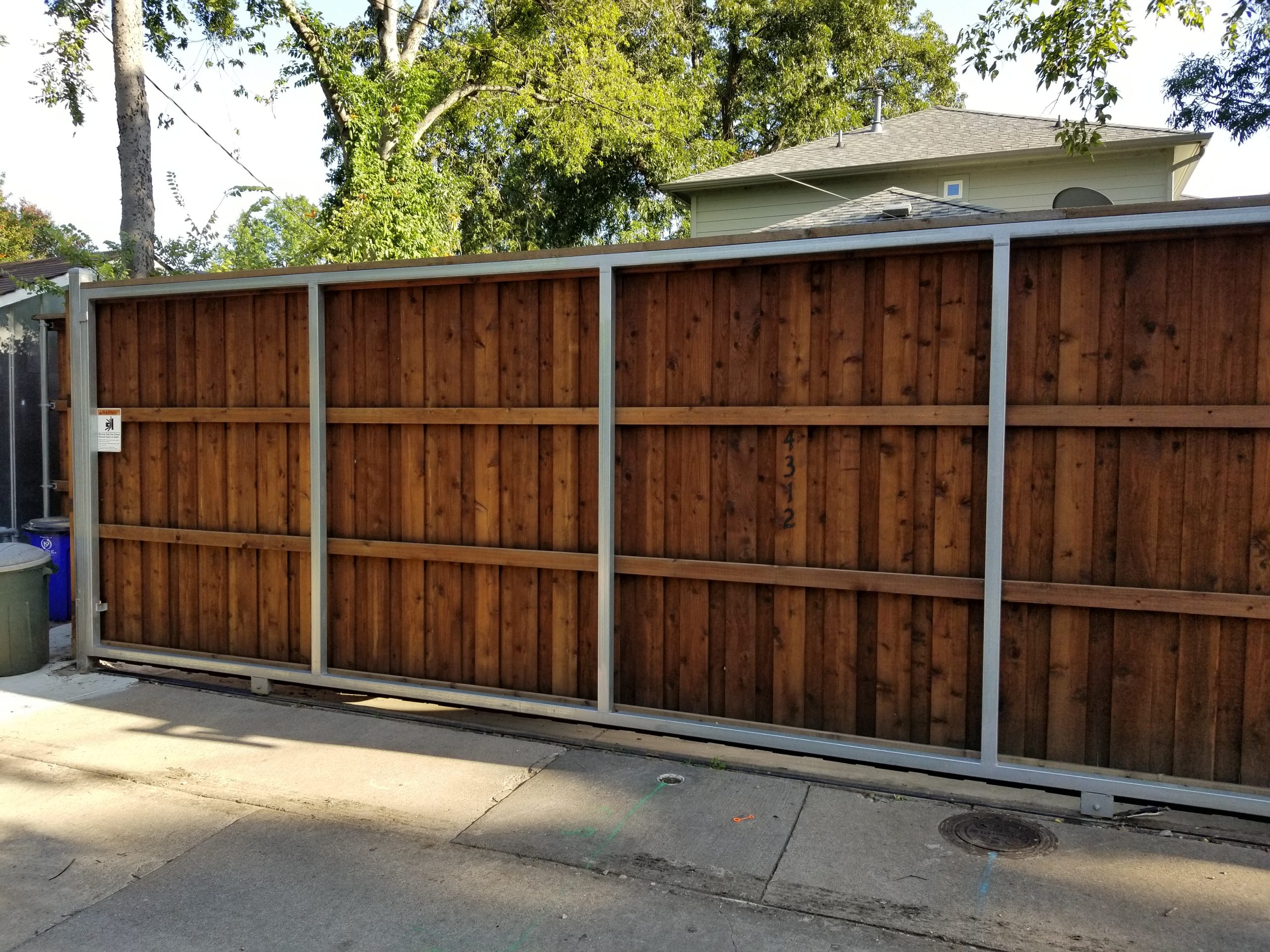 Automatic Gates for Driveways Dallas TX | Ambassador Fence